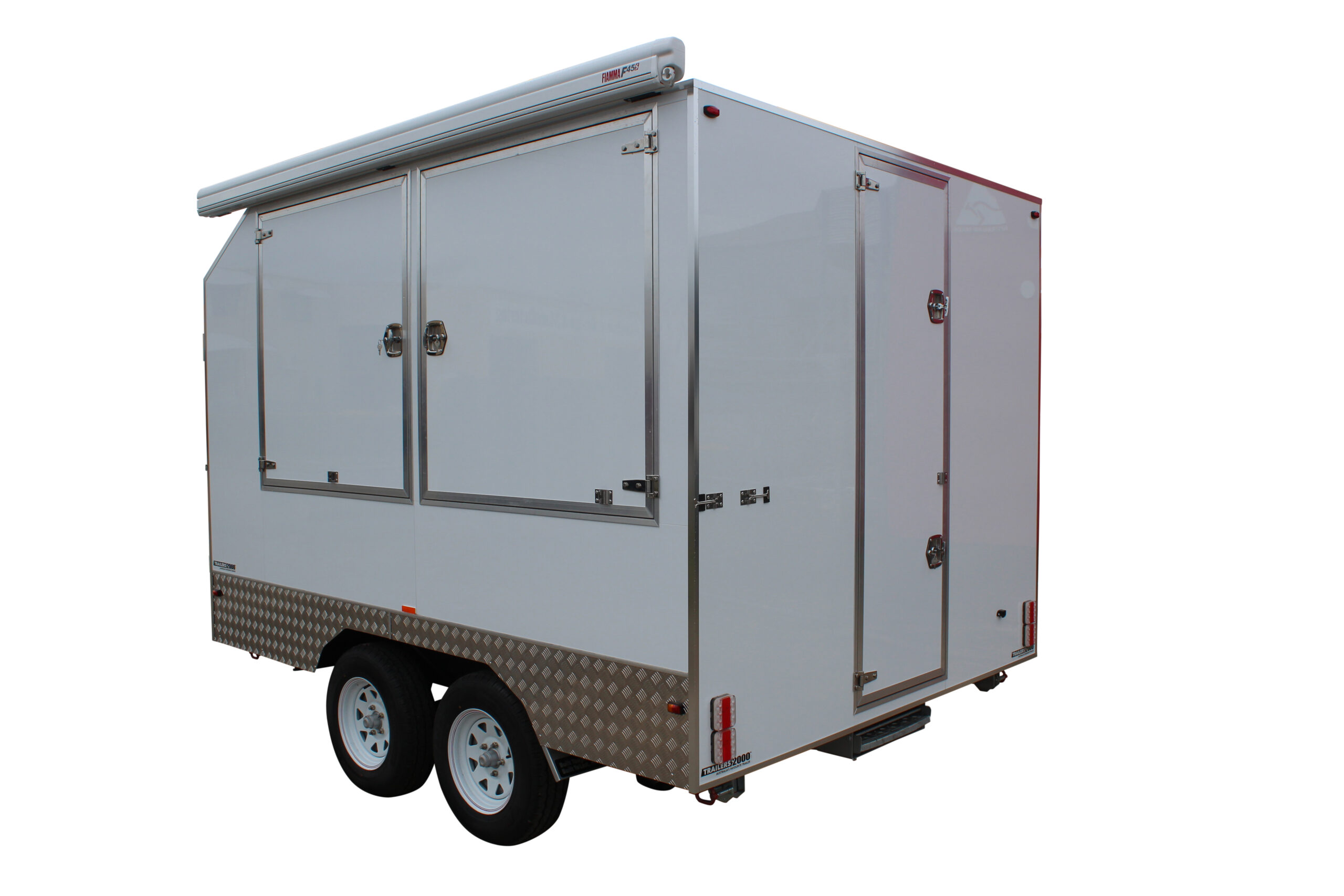 Large Enclosed Trailers | Trailers 2000